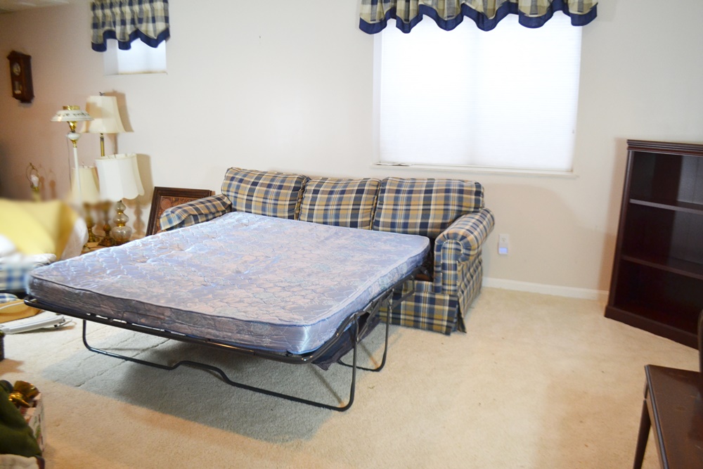 Queen Size Sleeper Sofa By Rowe Furniture | EBTH