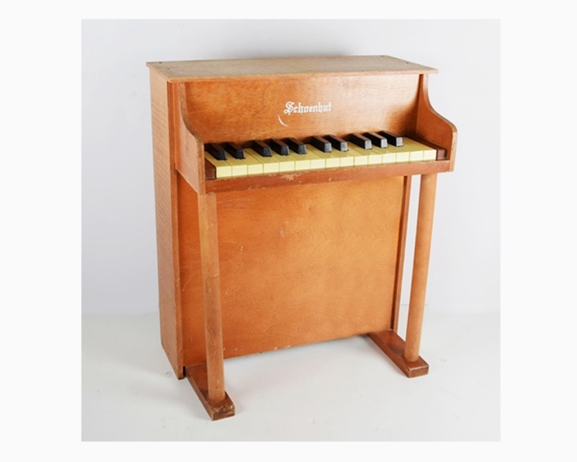 Vintage 1960s Schoenhut Toy Piano : EBTH