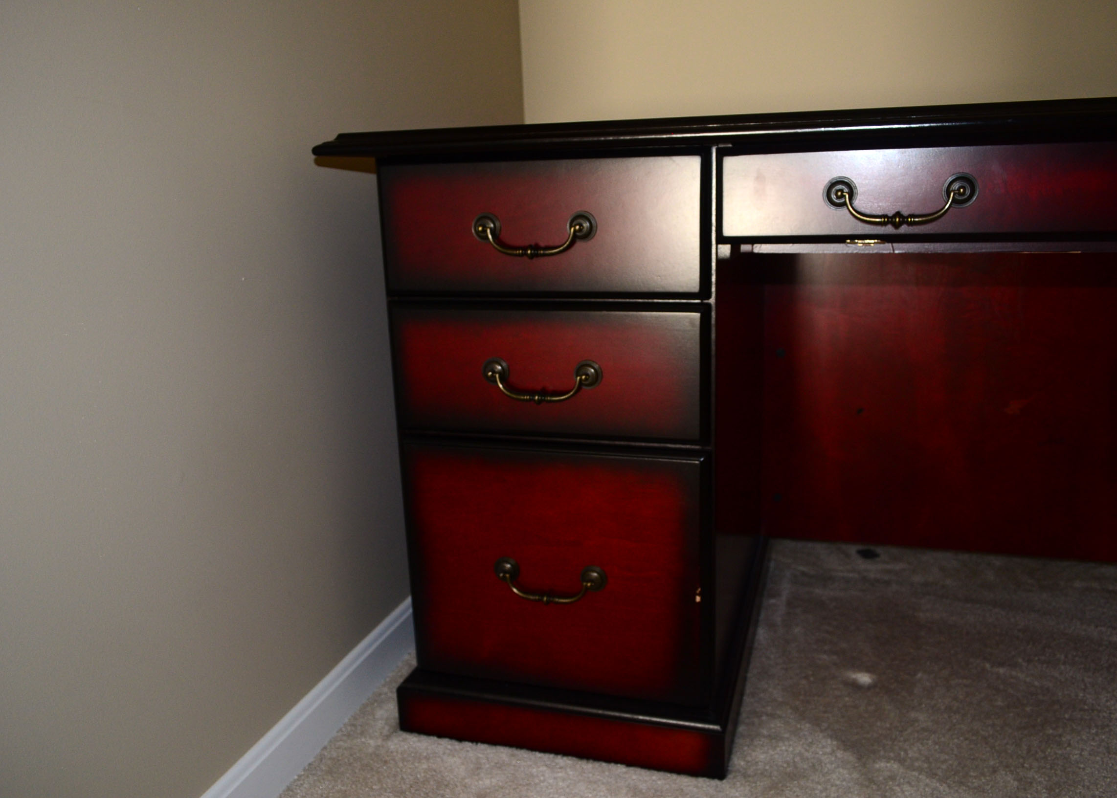 Z-line Design Desk | EBTH