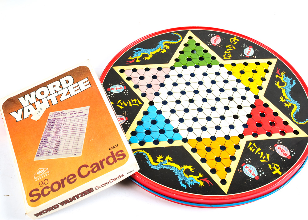 Collection of Vintage Board Games | EBTH