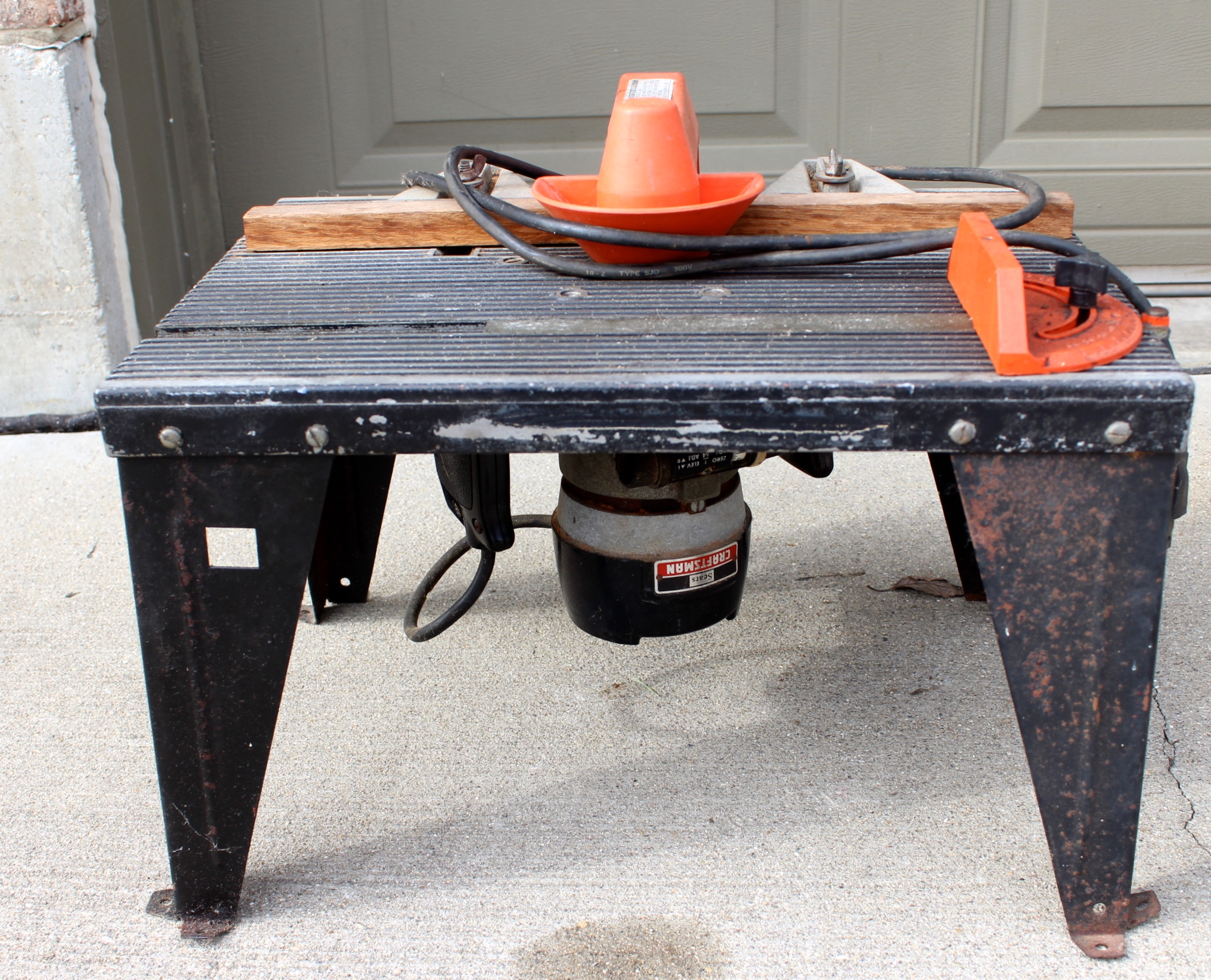 Craftsman Router Table and Black & Decker Work Bench | EBTH