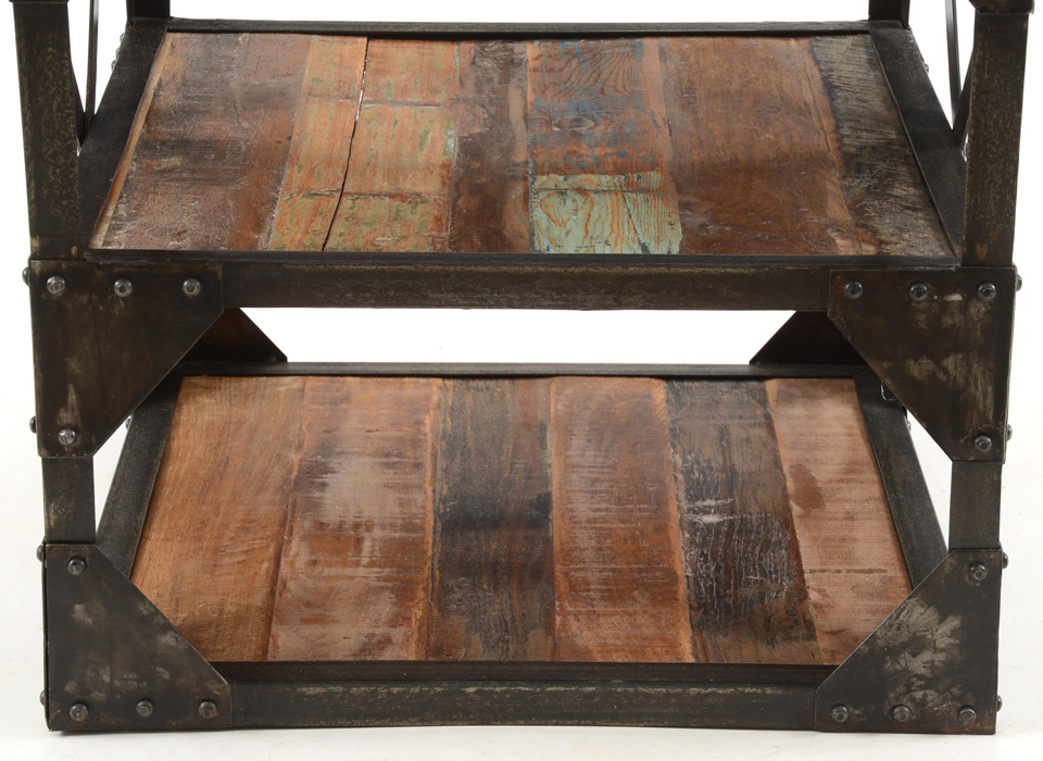 Rustic End Table | EBTH