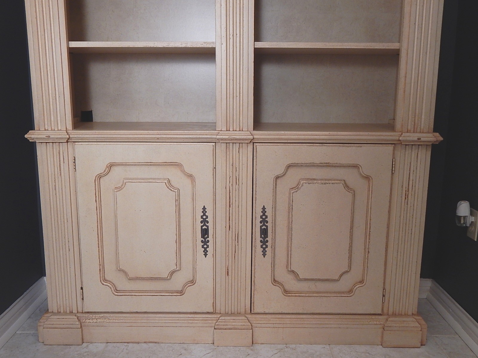 Double Cathedral Bookcase/Cabinet | EBTH