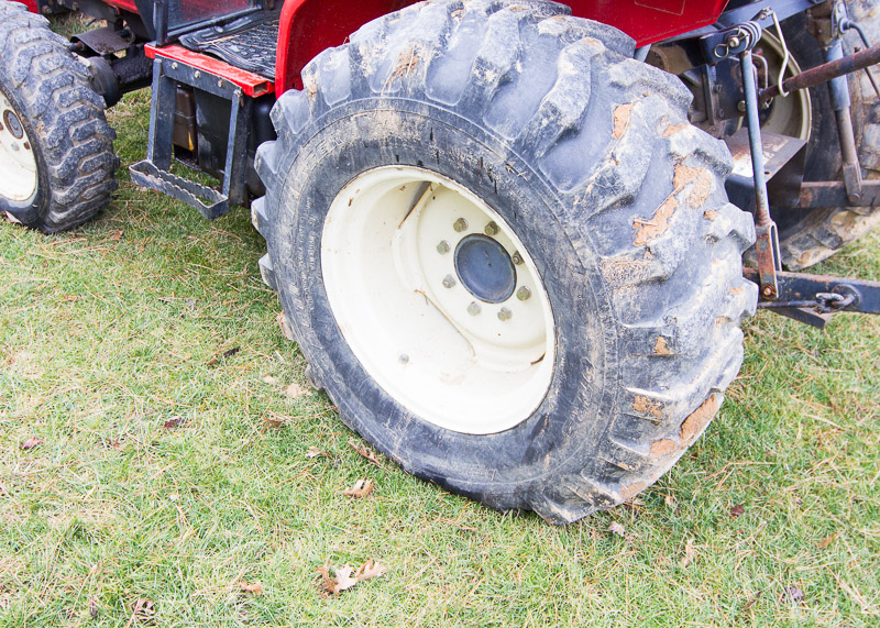 2004 Branson 3510 4x4 Tractor with Scoop | EBTH