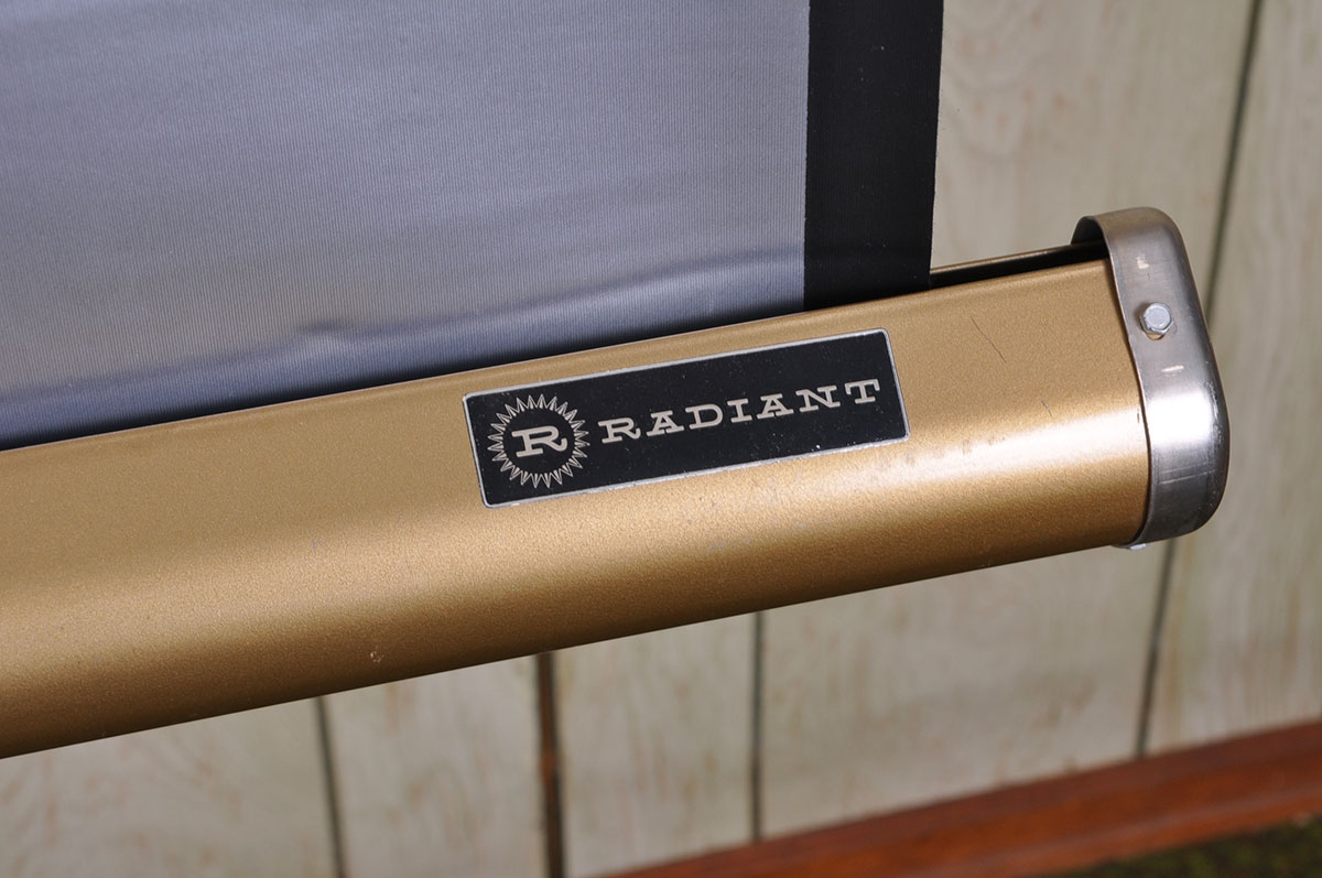 Gold Radiant Projection Screen | EBTH