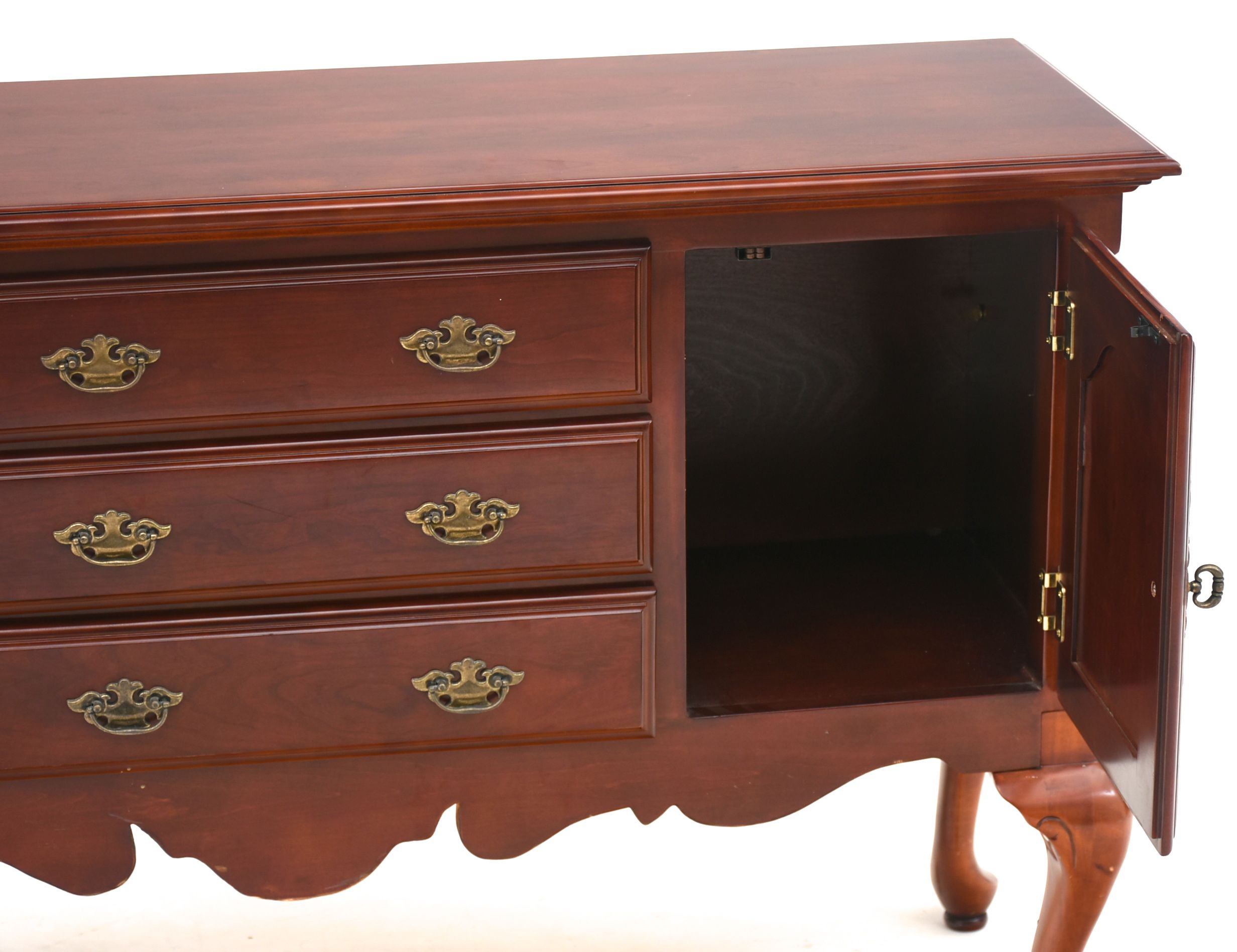 Queen Anne Style Cherry Sideboard | EBTH