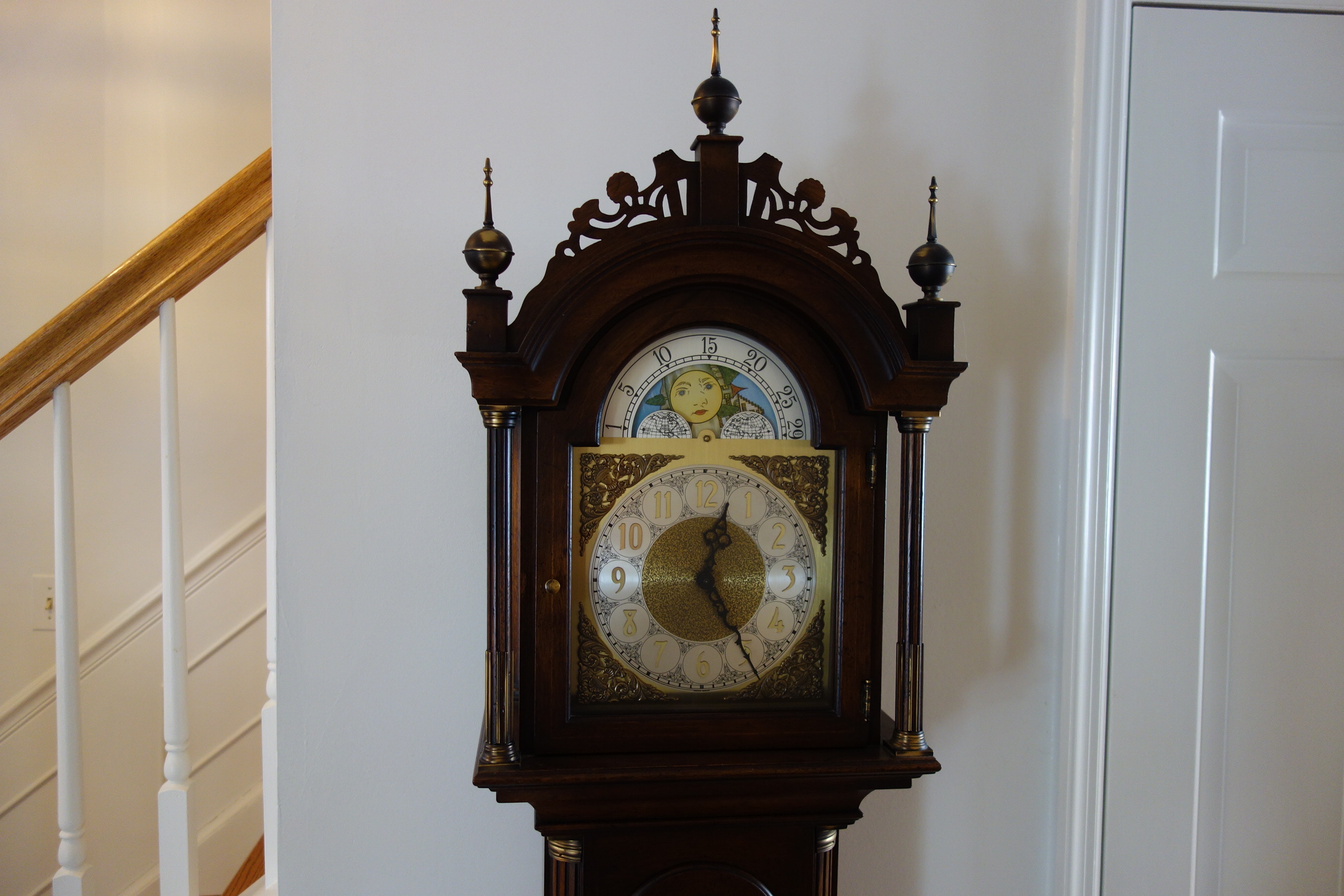 Colonial Grandfather Clock | EBTH