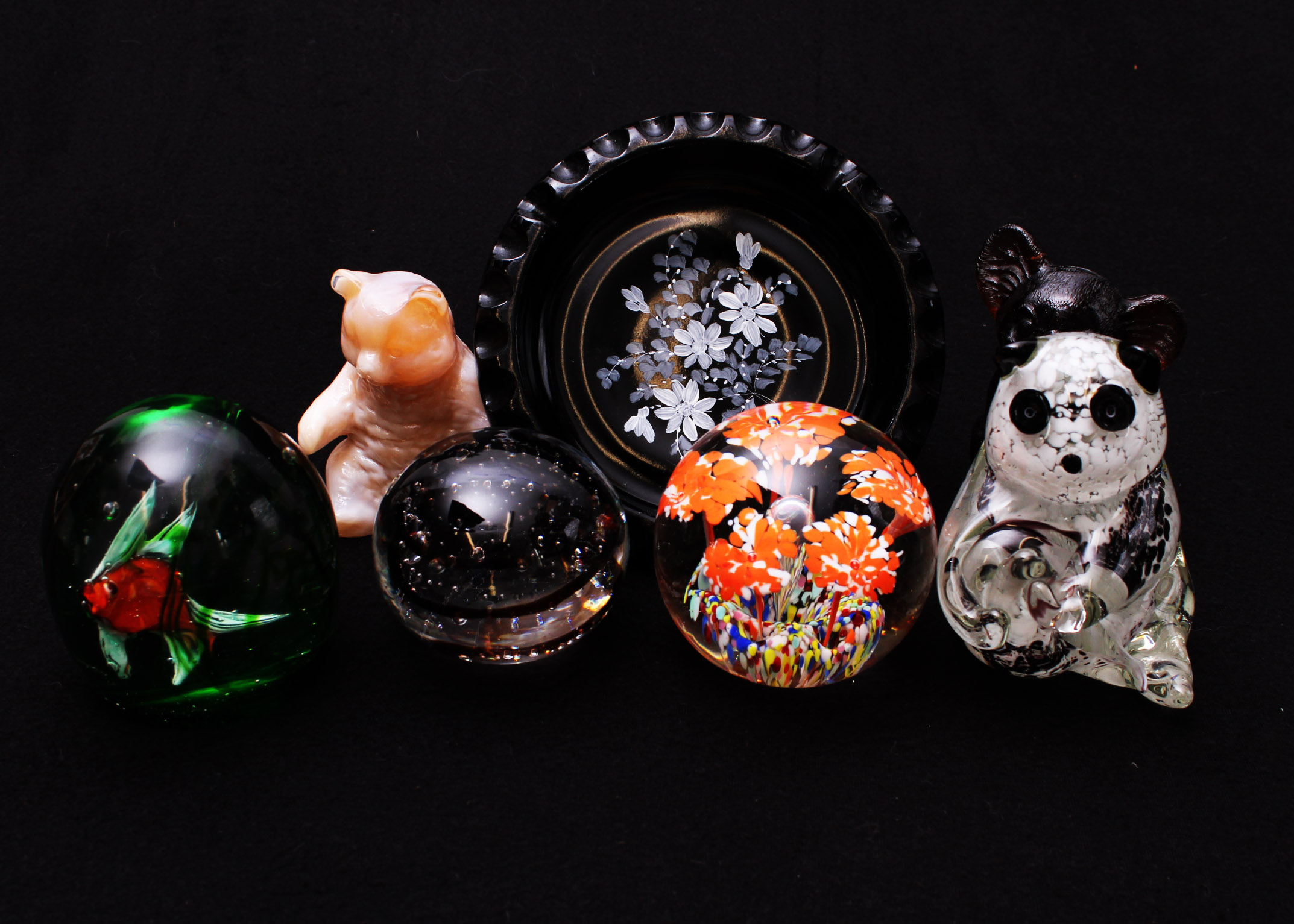 Vintage Art Glass Collection | EBTH