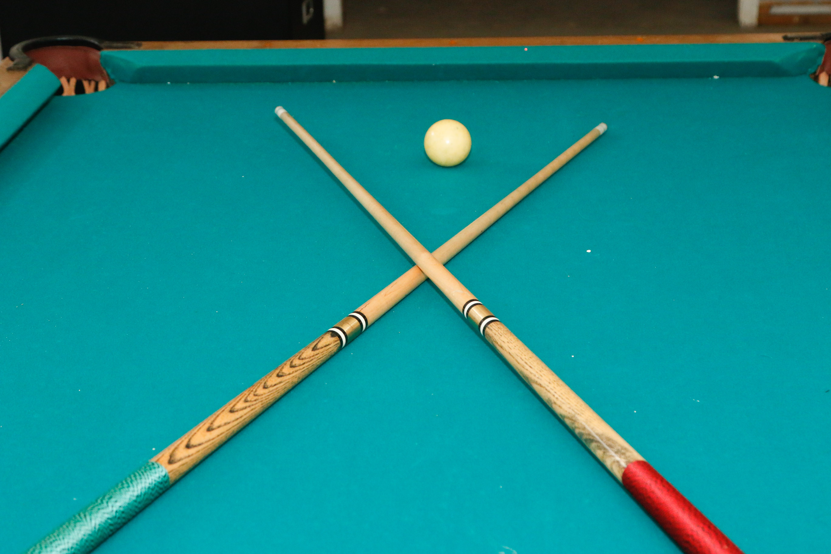 National Billiard Mfg. Co. Pool Table | EBTH