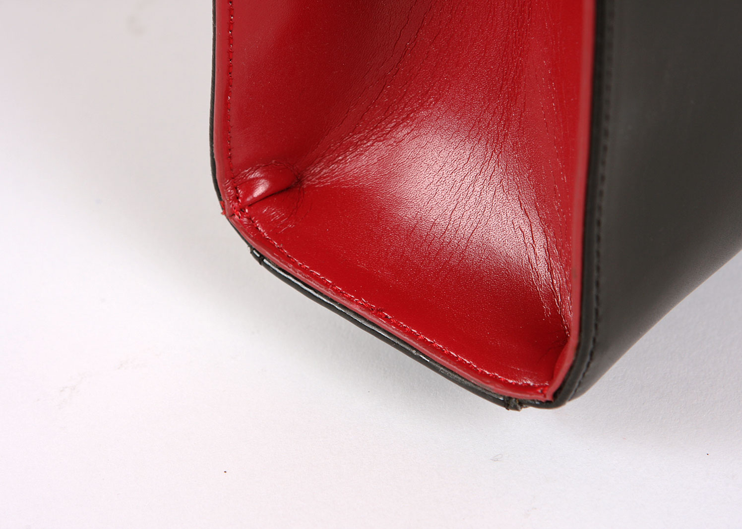 Black and Red Leather Work Bag | EBTH