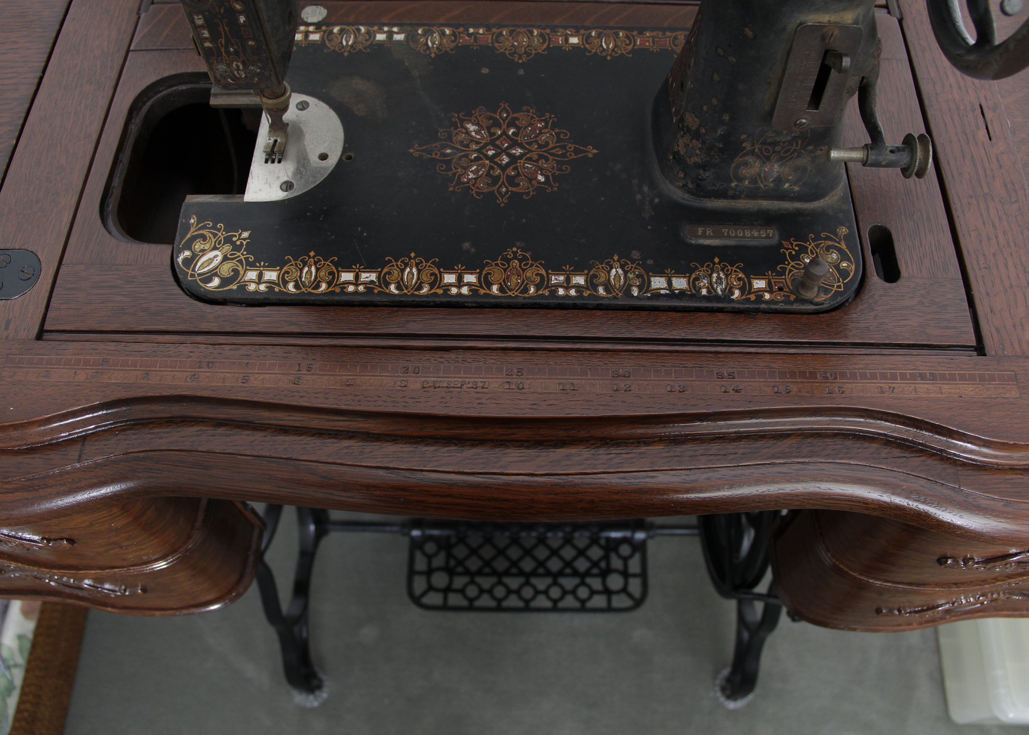 Antique Florence Rotary Sewing Machine | EBTH