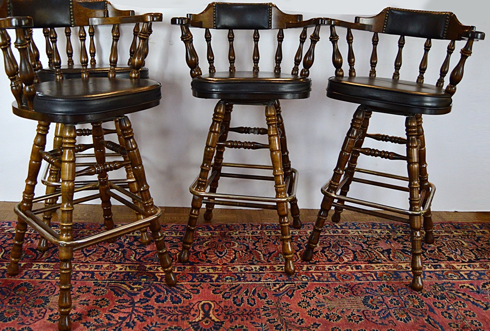 Set of Four Colonial Style Bar Stools | EBTH