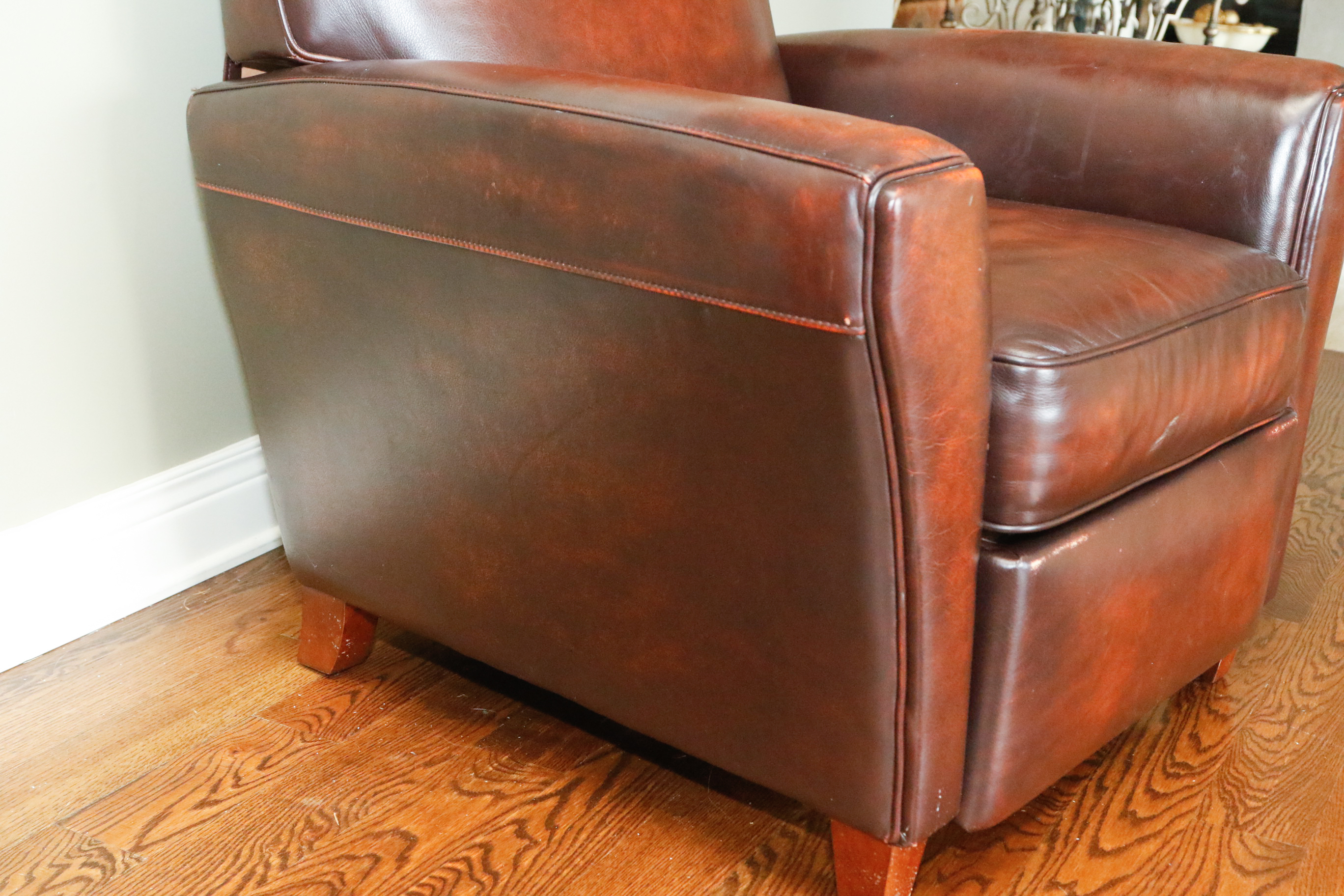 Leather Reclining Club Chair | EBTH