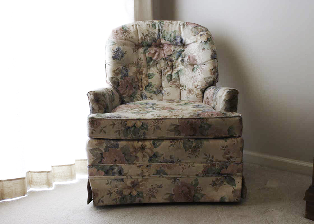 Vintage Floral Swivel Rocker | EBTH