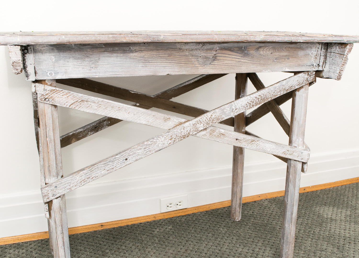 Rustic Reclaimed Barnwood Table | EBTH