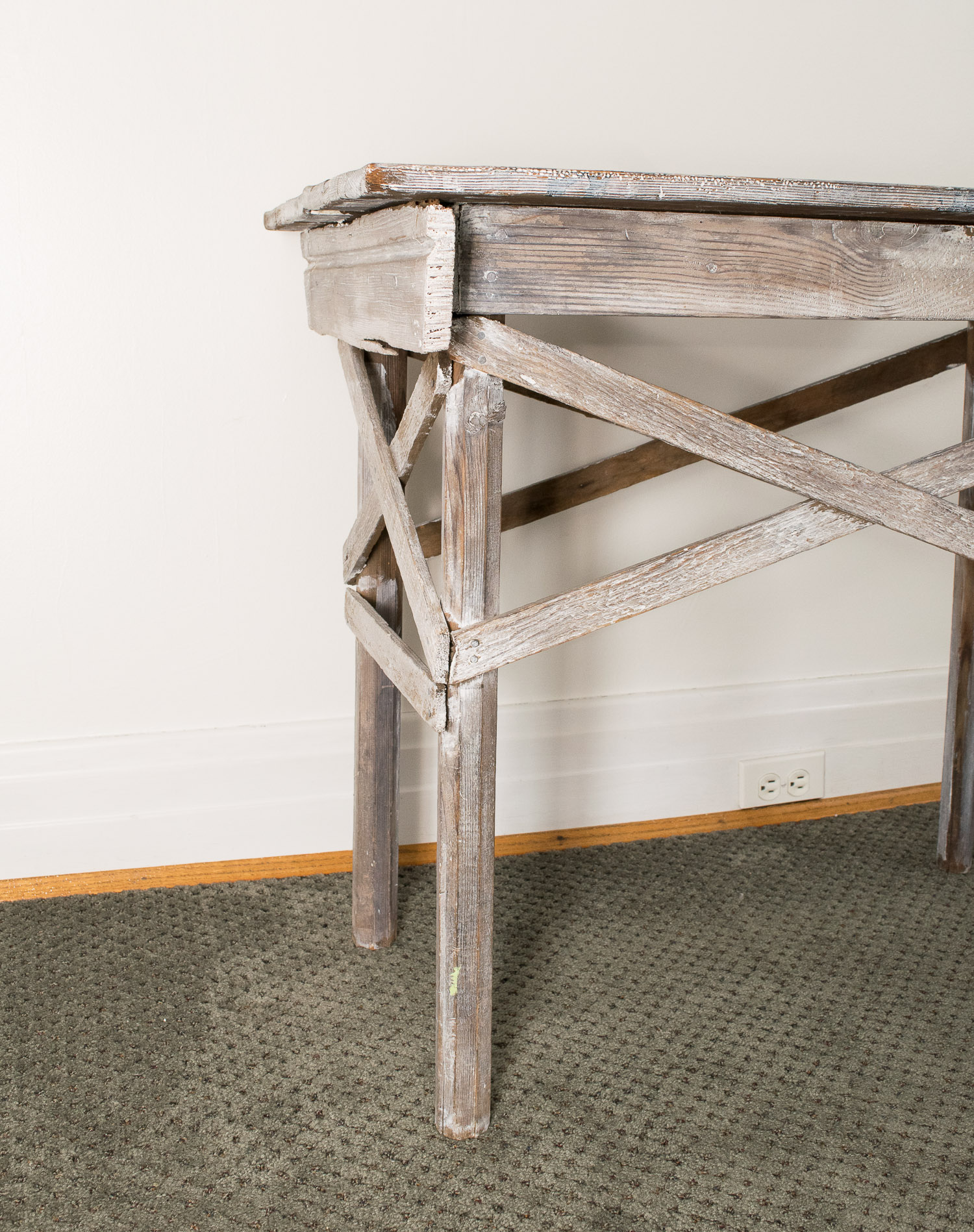 Rustic Reclaimed Barnwood Table | EBTH