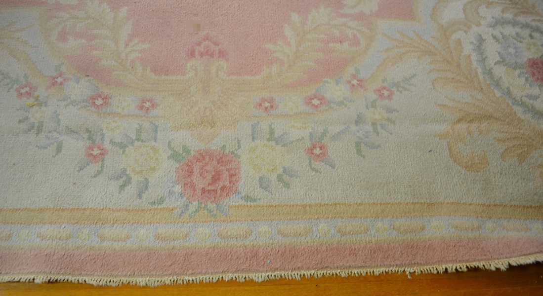 Large Pink Aubusson Style Medallion Wool Area Rug | EBTH