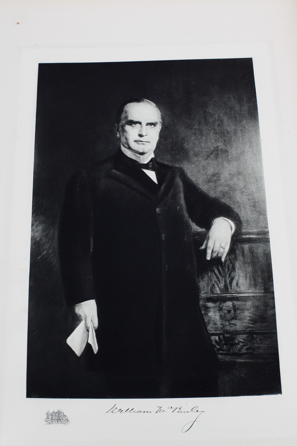 The White House Gallery of Official Portraits of the Presidents | EBTH