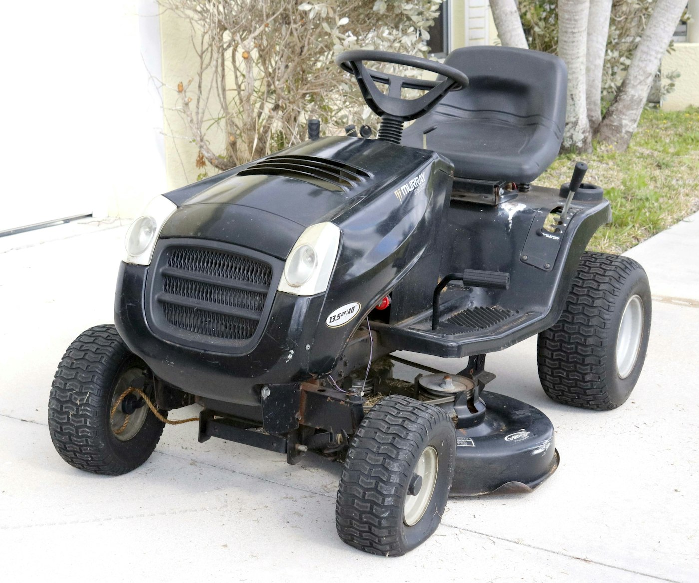 Murray Select Lawn Mower And Cover Ebth