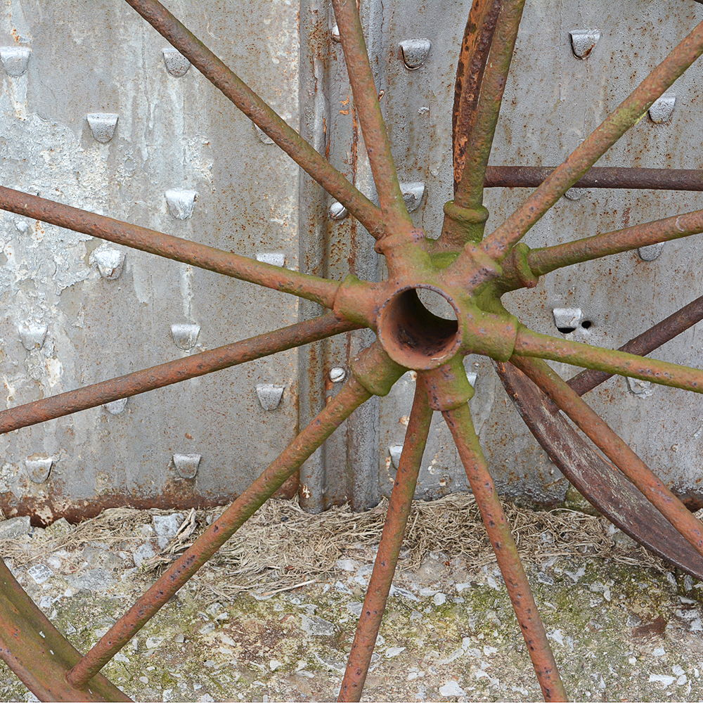 Antique Iron Cart Wheel Pair | EBTH