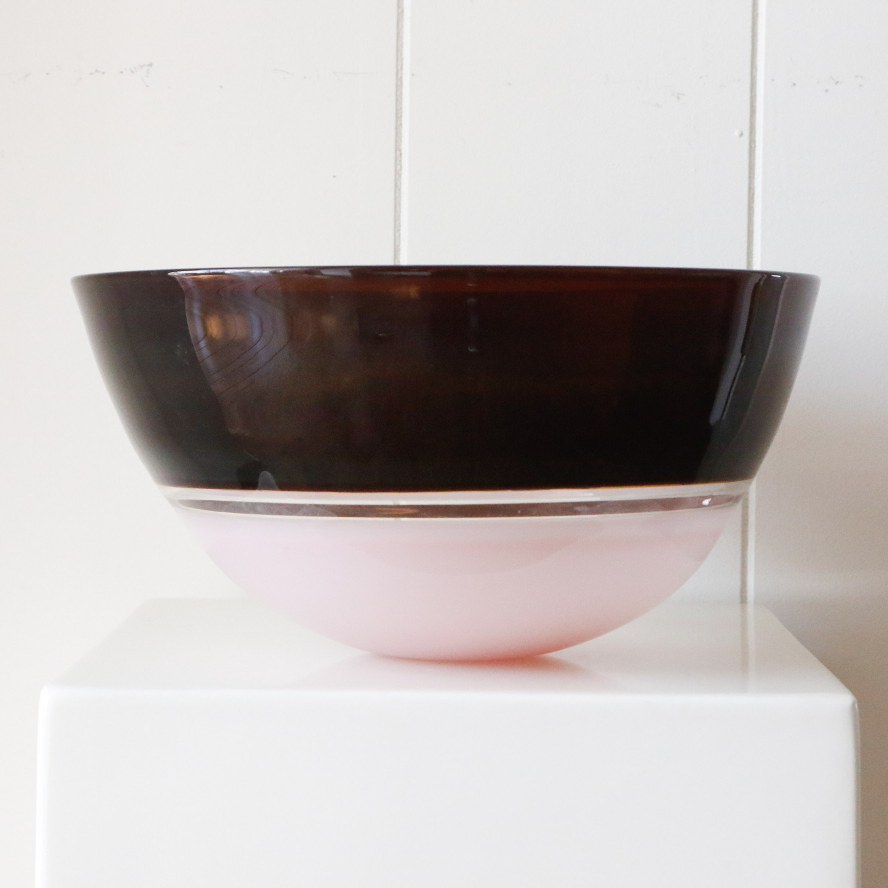 Incalmo Art Glass Bowl by Sonja Blomdahl | EBTH