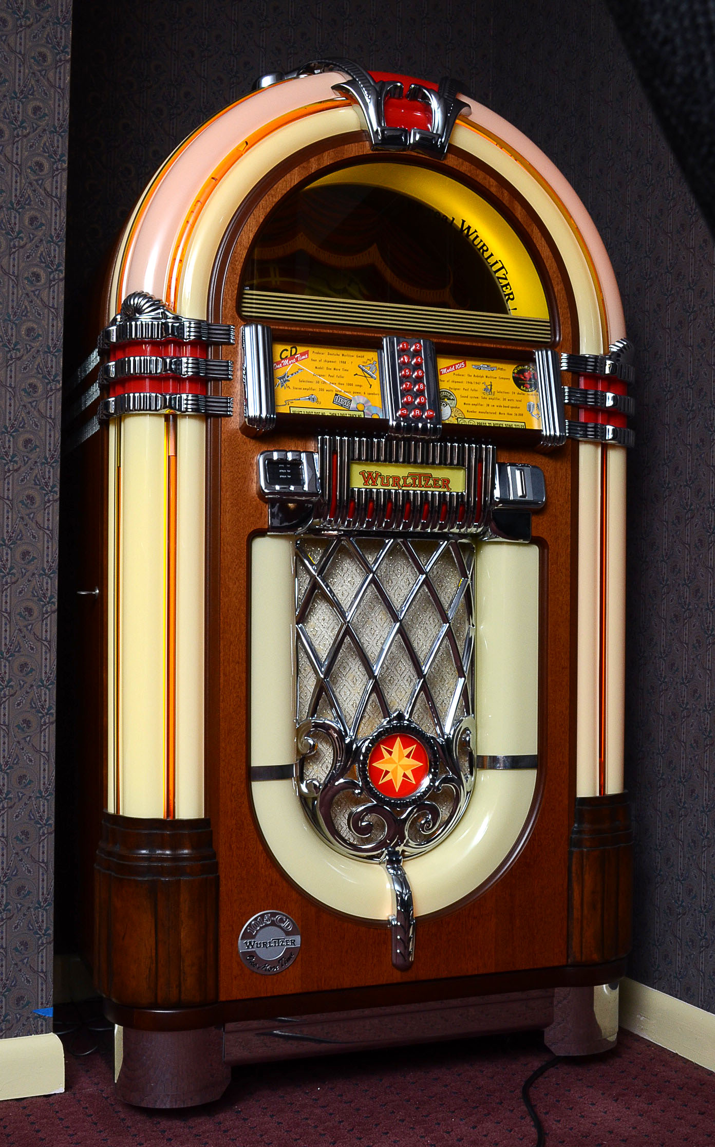Wurlitzer 1015-CD "One More Time" Jukebox | EBTH