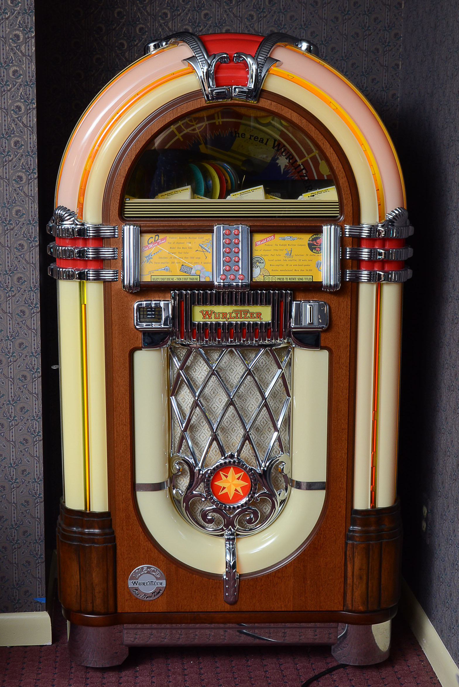Wurlitzer 1015-CD "One More Time" Jukebox | EBTH