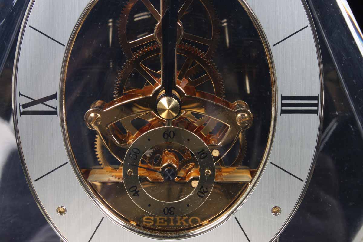 Vintage Seiko Pyramid Mantel Clock | EBTH