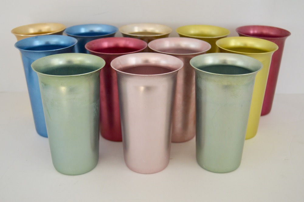 Vintage Zephyr Ware Metal Tumblers | EBTH