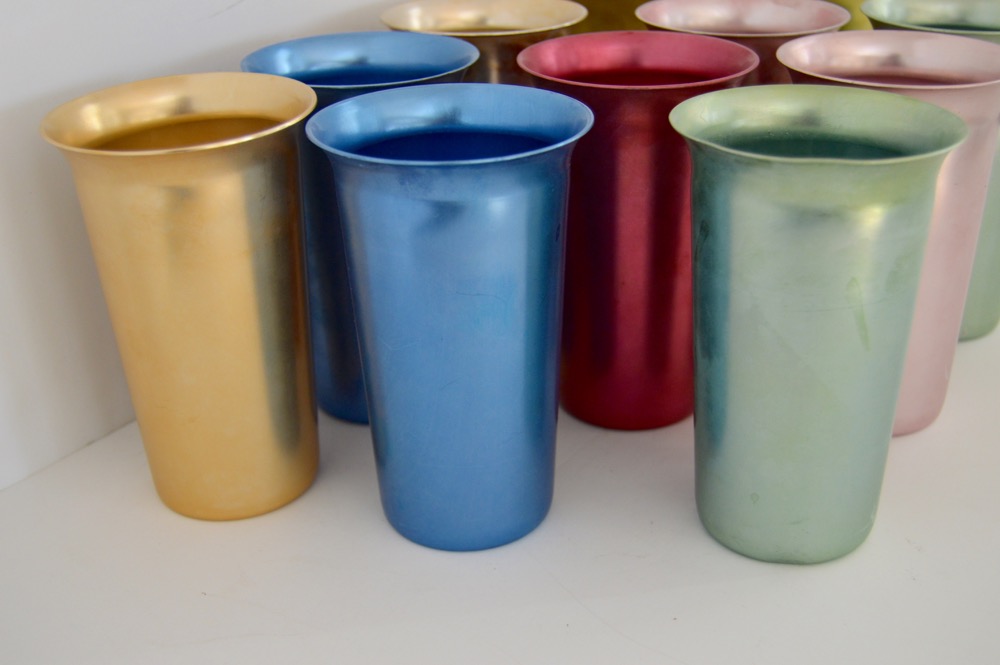 Vintage Zephyr Ware Metal Tumblers | EBTH