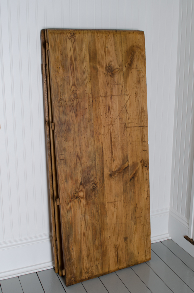 Antique Round Pine Table | EBTH