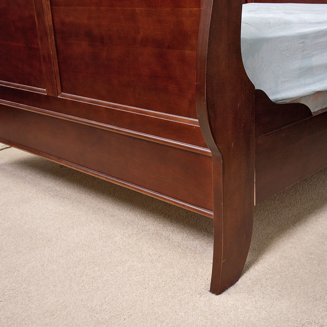 Mahogany Full Size Sleigh Bed Frame | EBTH