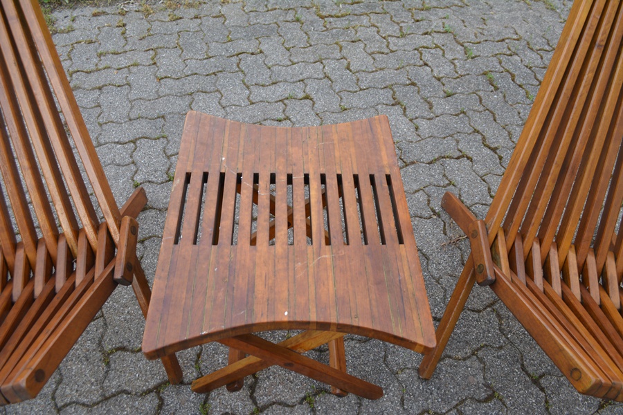 Retro Kentucky Stick Chairs, Footstools and Table | EBTH