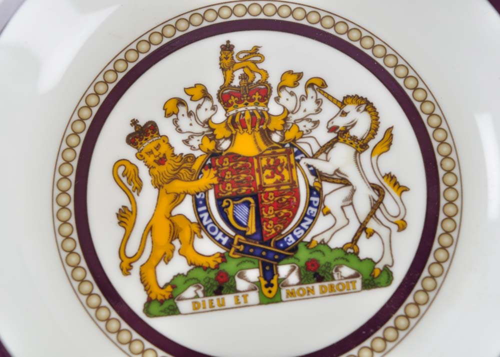 Queen Elizabeth II Diamond Jubilee Plate by Ansley | EBTH