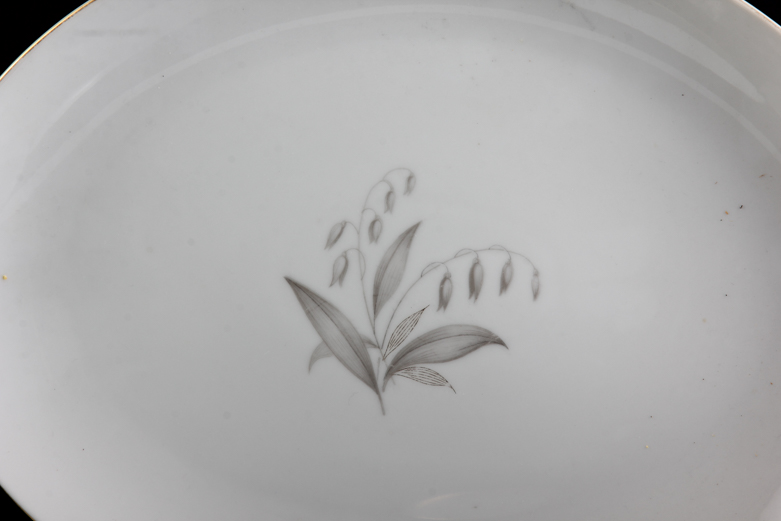 Mid-Century Vintage Kaysons "Golden Rhapsody" Fine China | EBTH