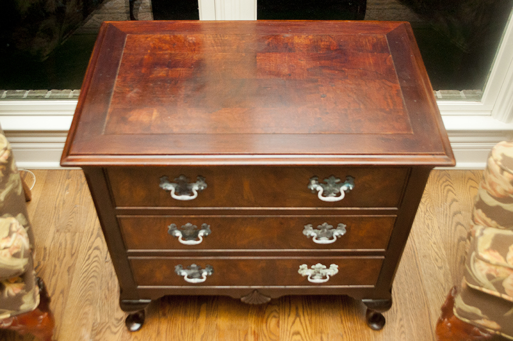 Hekman Chest with Finished Back | EBTH