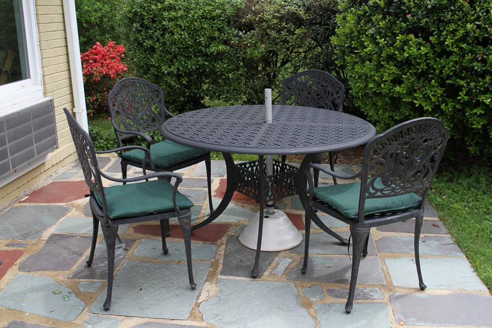 Fine Hanamint Tuscany Cast Aluminum Table and Chairs | EBTH