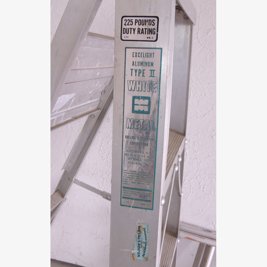 16' Aluminum Extension Ladder and Step Ladder | EBTH