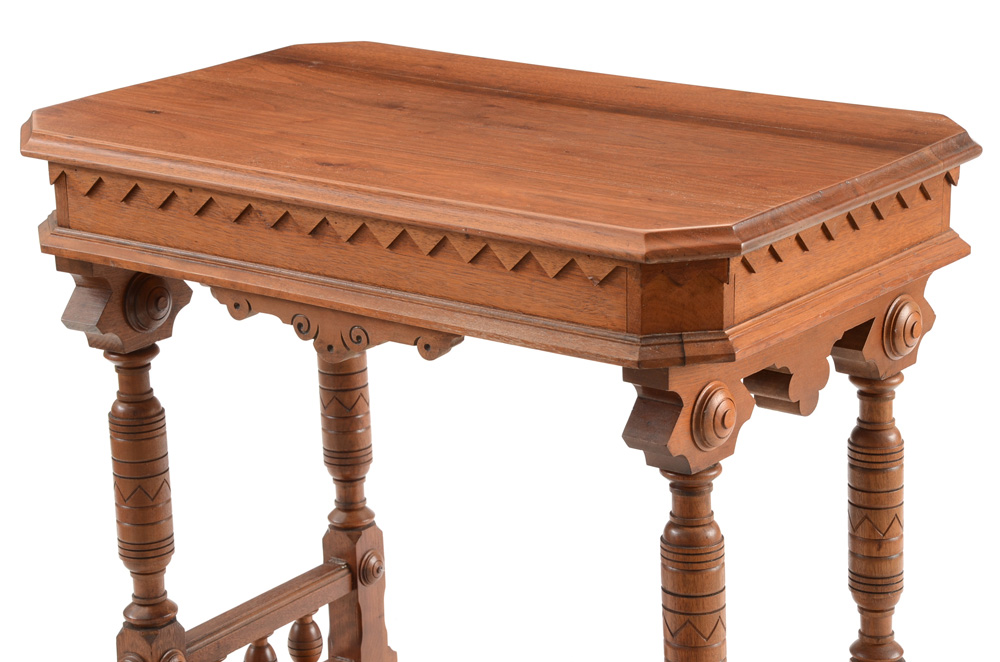 Victorian Eastlake Table | EBTH