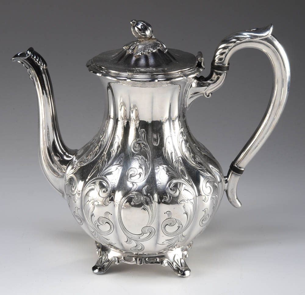 Seven Piece Silver Plate Community "Melon" Hand-Chased Tea Set | EBTH