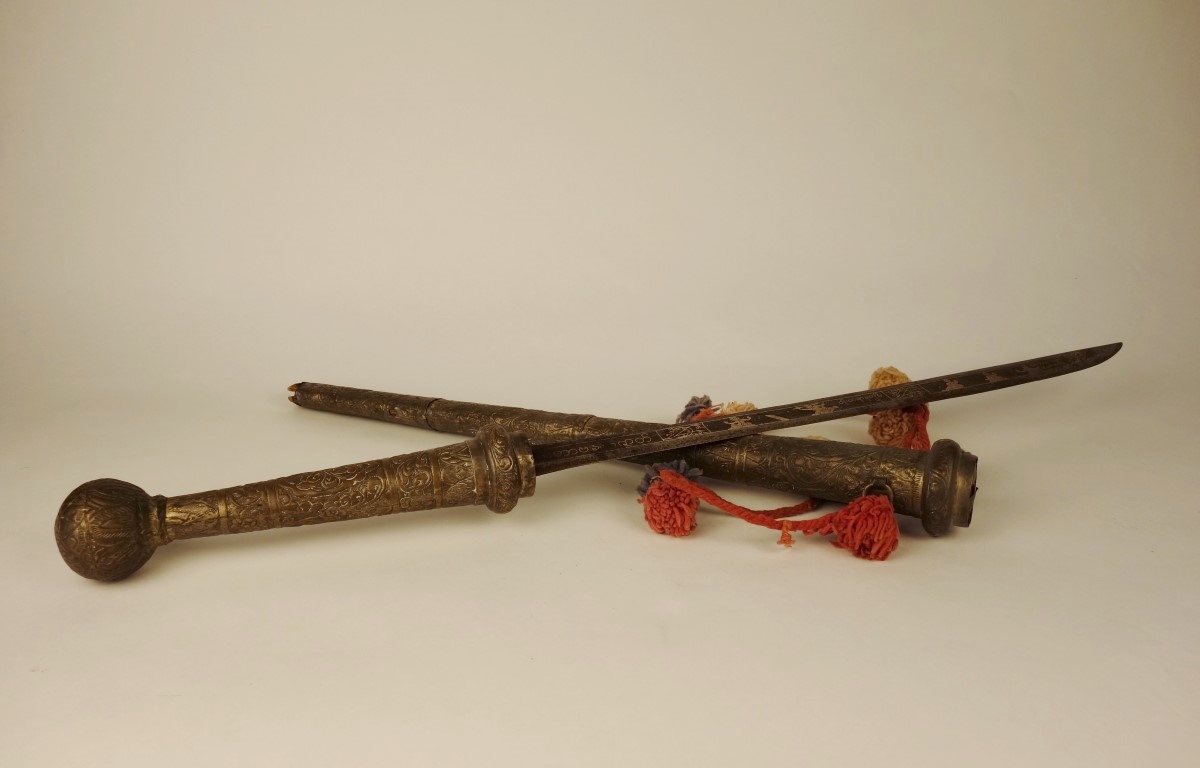Original 19th Century Burmese Temple DHA Sword | EBTH