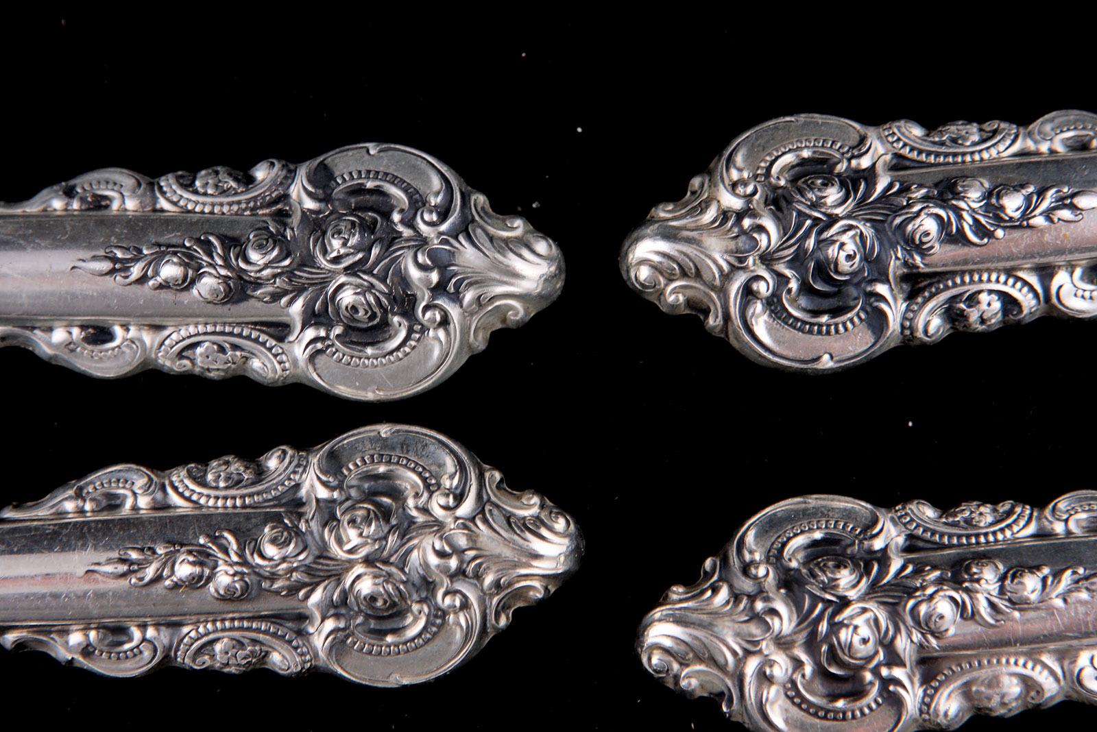 Wallace Eight Piece Sterling Silverware Set | EBTH