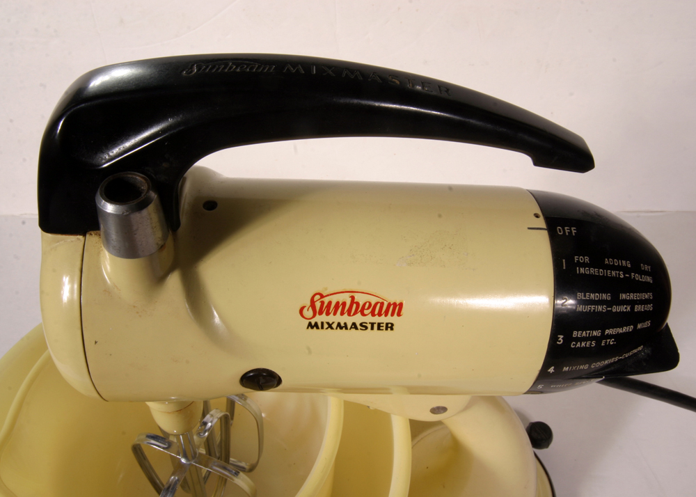 Vintage Yellow and Black Sunbeam Mixmaster | EBTH