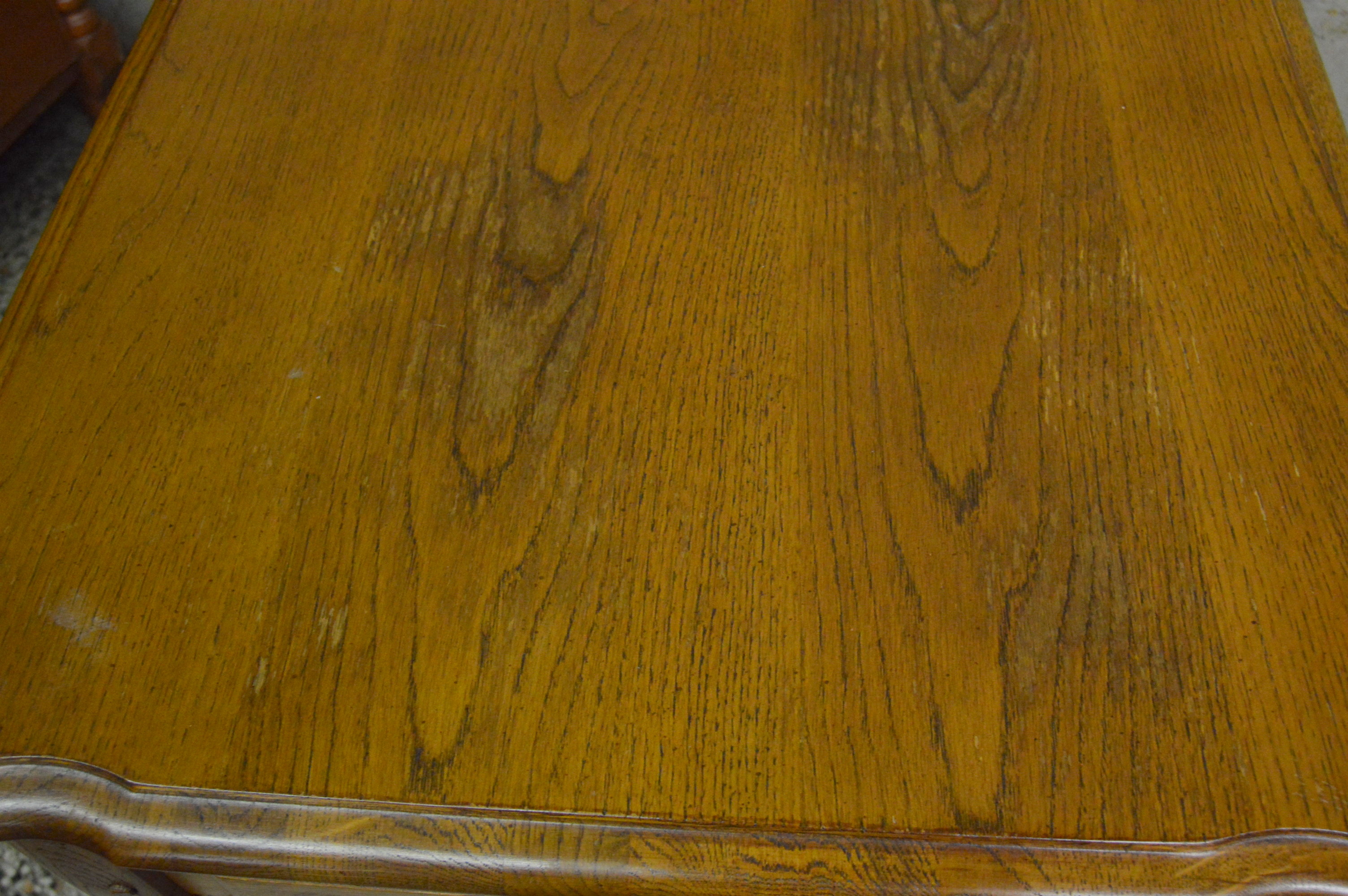 Pair of Oak End Tables | EBTH