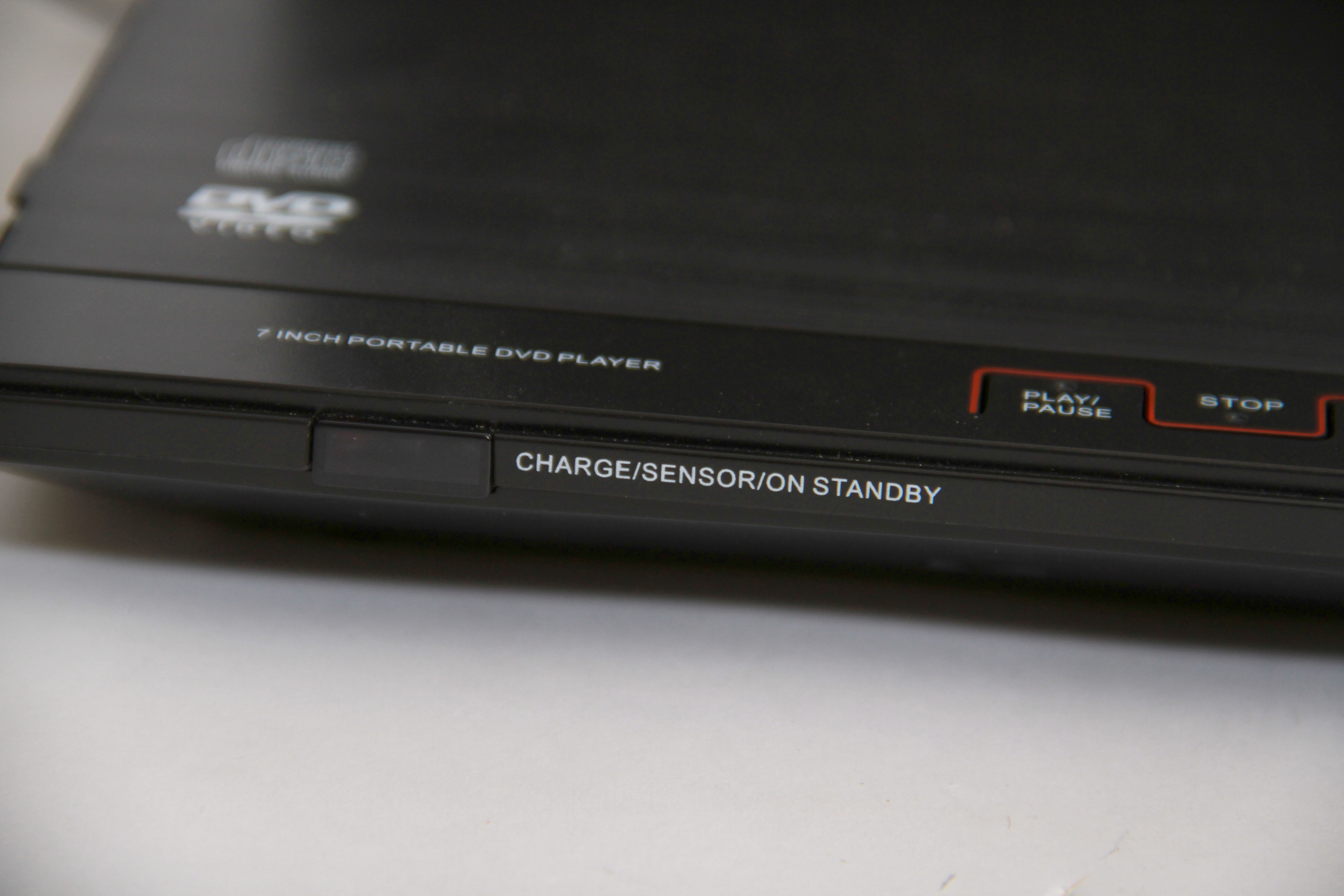 Sony Dream Machine and Haier Portable DVD Player | EBTH