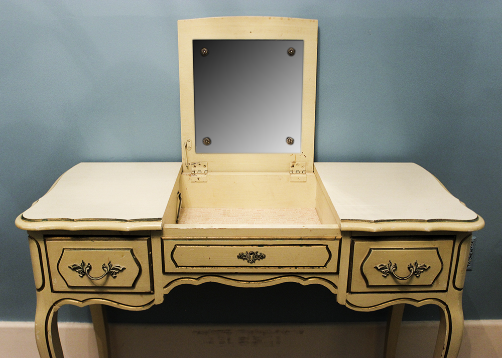 Henry Link French Provincial Style Vanity with Folding Mirror | EBTH