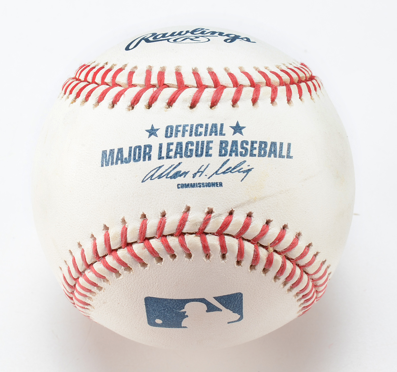 (HOF) Johnny Bench Signed Rawlings Major League Baseball | EBTH