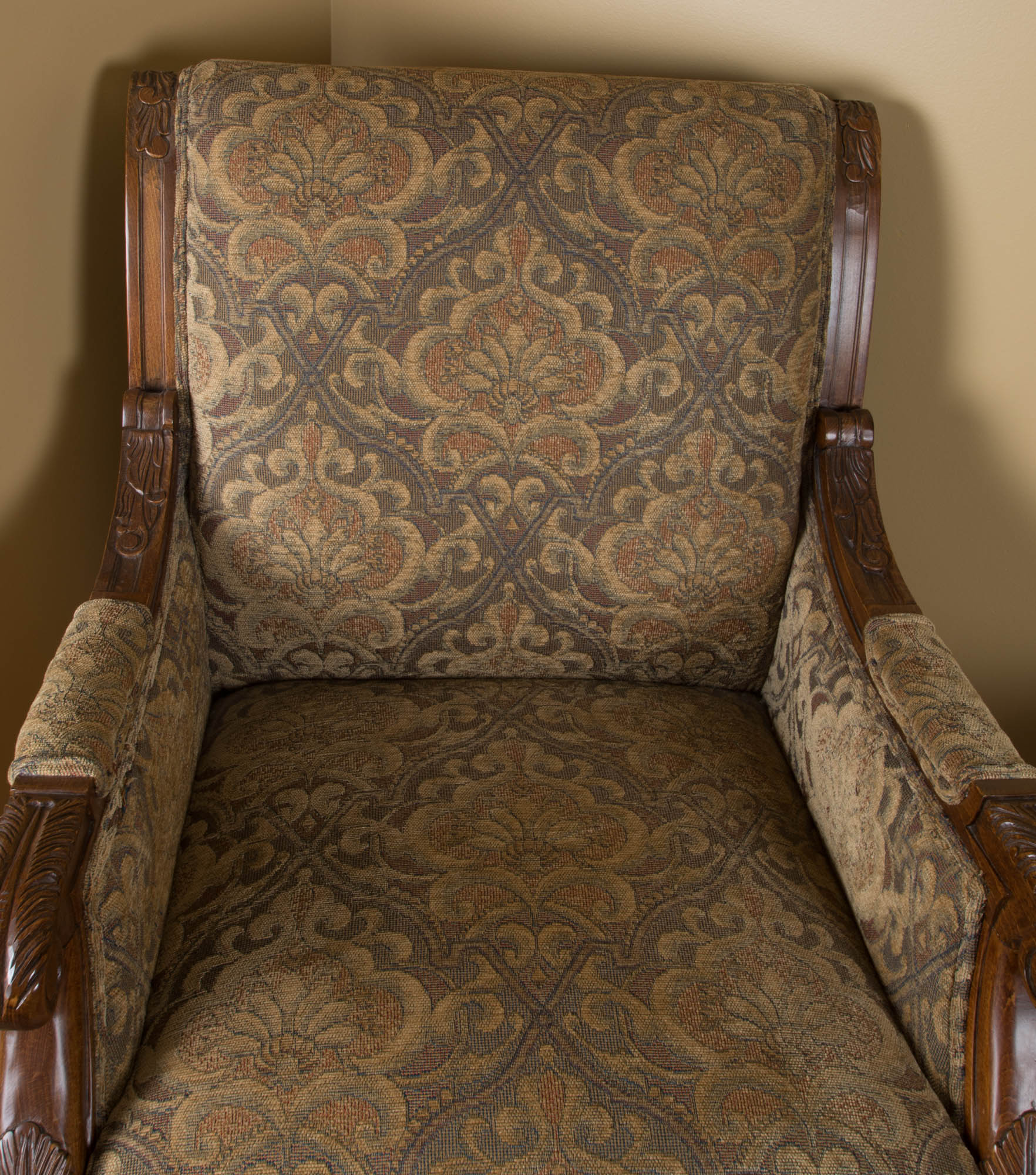 Haverty's Upholstered Arm Chair | EBTH
