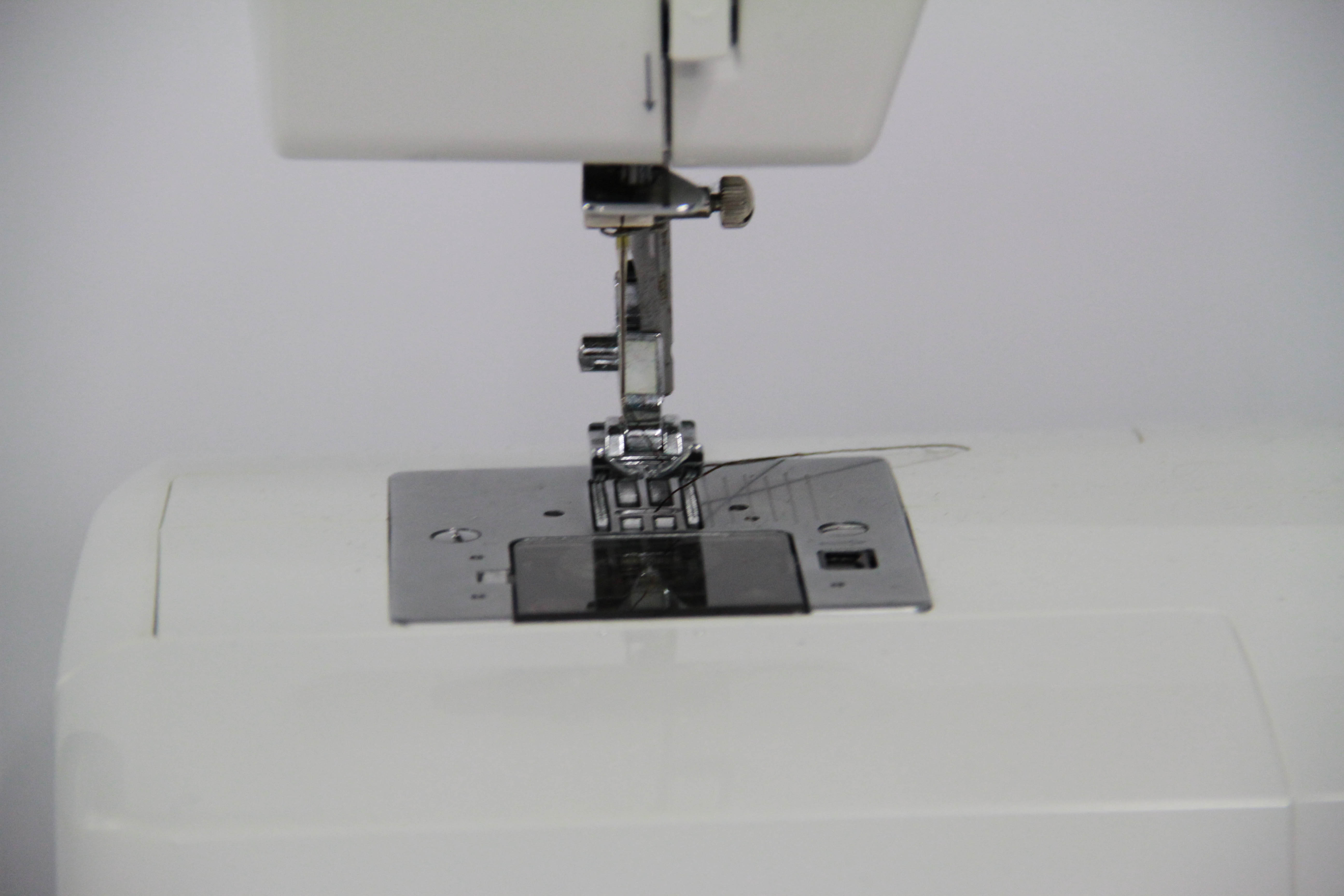 Singer Quantum 7312 Sewing Machine | EBTH