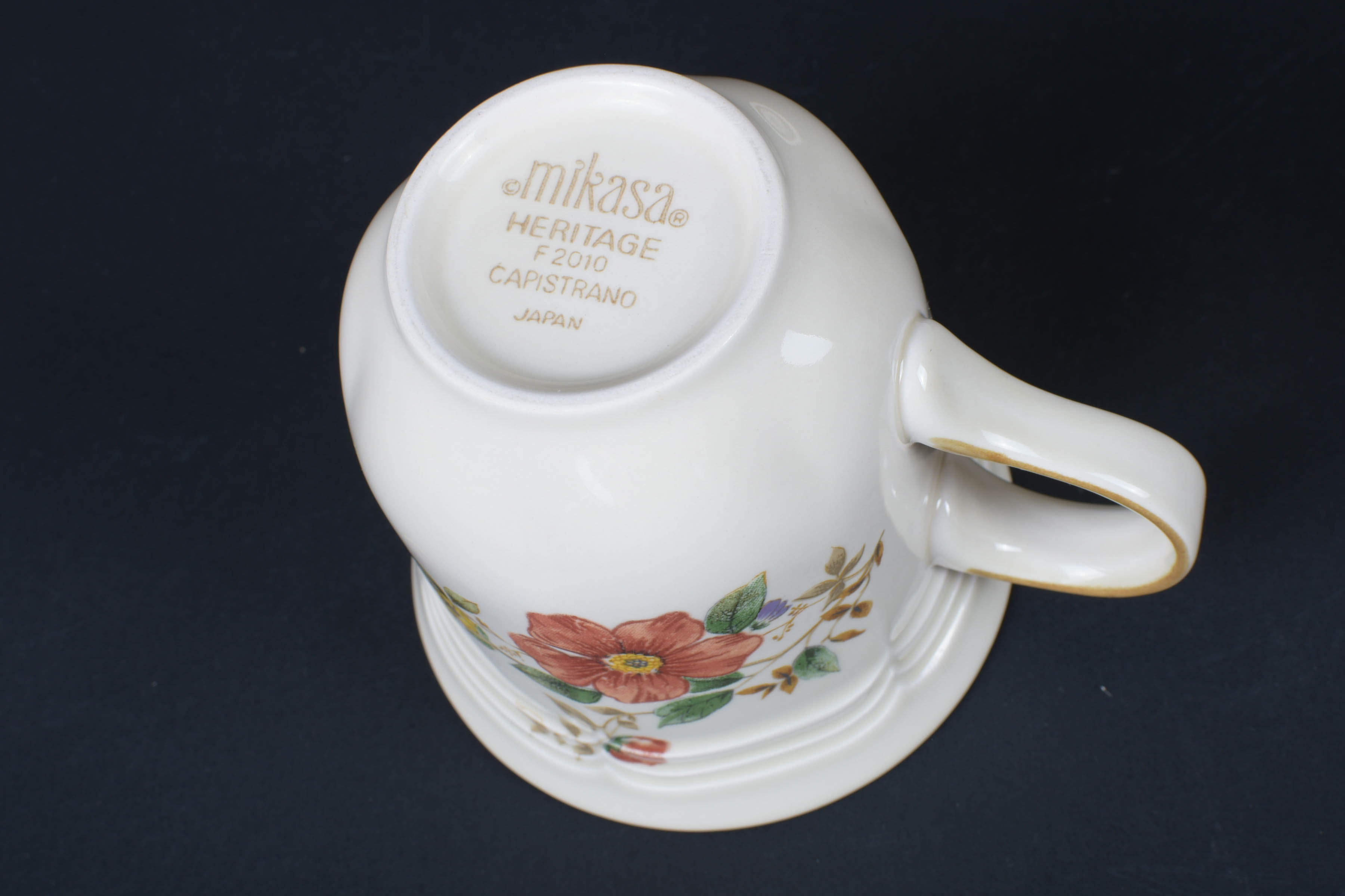 Set of Mikasa "Heritage" Dinnerware | EBTH